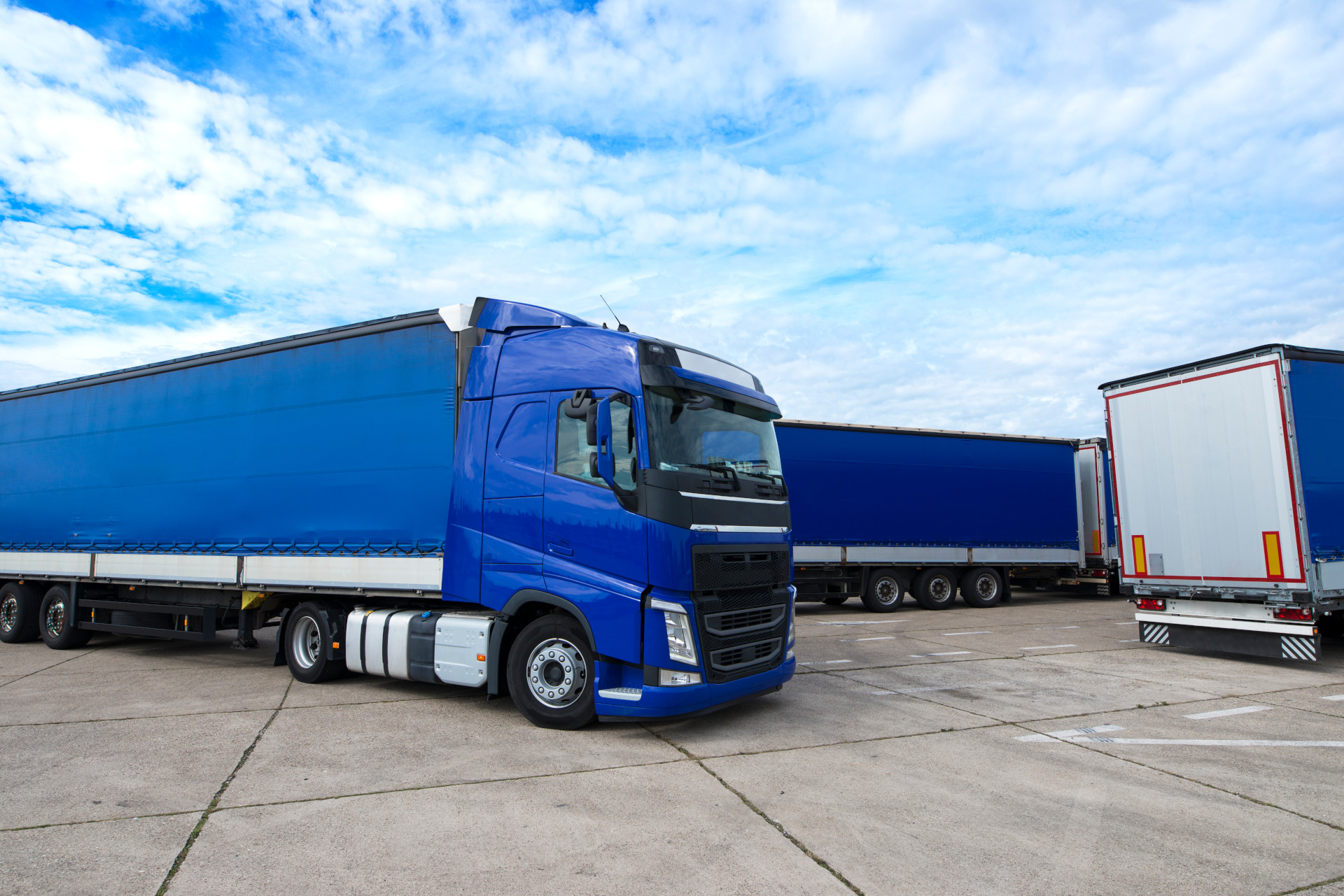 What is FTL Shipping and How is It Different from LTL Shipments? - SH ...